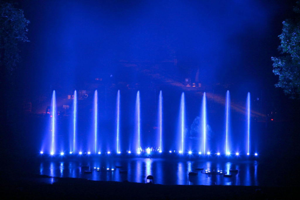 Magical Water - THE FOUNTAIN SHOW COMPANY